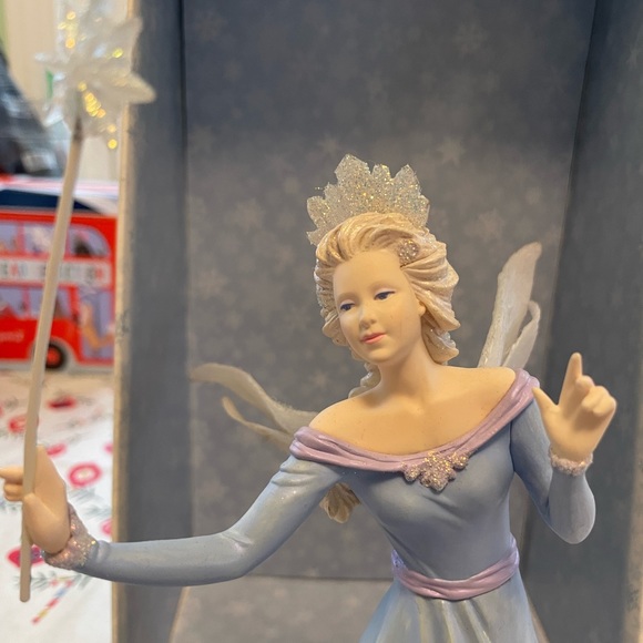 Hallmark | Holiday | Hallmark Queen Of Frostlight Faeries Tree Topper W ...
